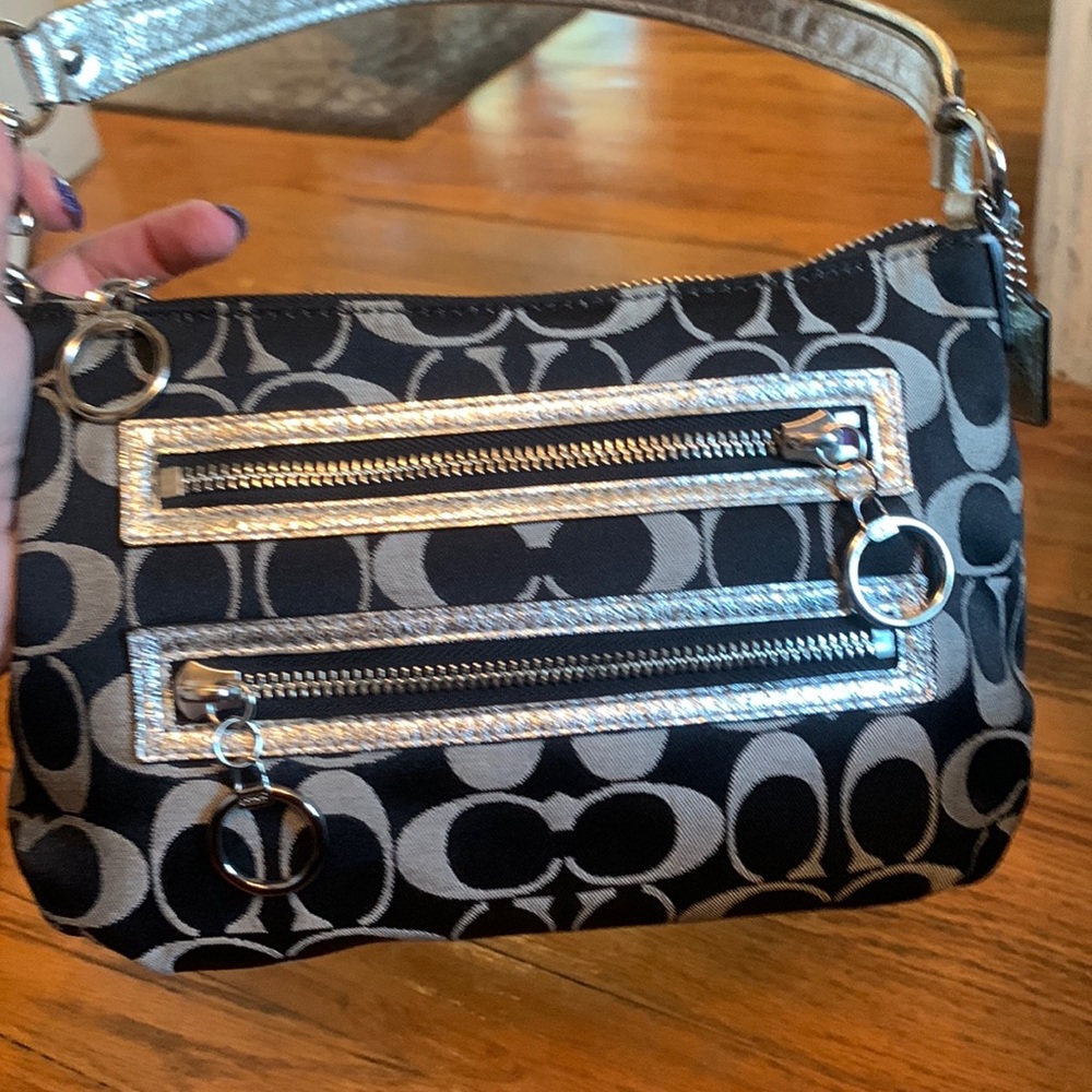 Coach Signature Collection Silver Blk Purse - Gem